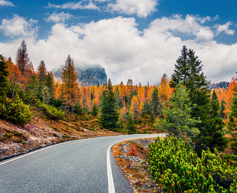 Autumn Around The World: 10 Top Spots with Gorgeous Fall Foliage